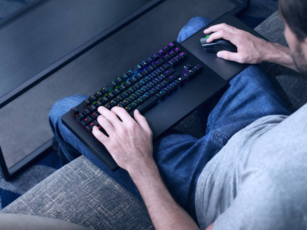 How To Drop Weapons In GTA 5 On PC? | Game Mechanics