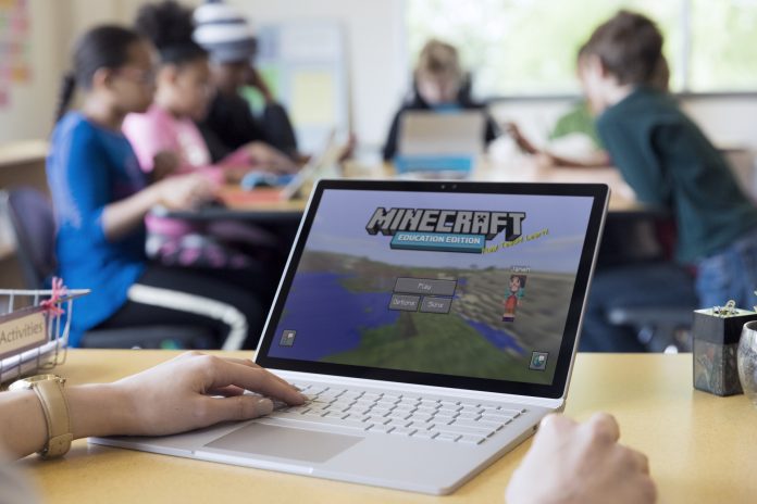 Why Are People So Obsessed With Minecraft? – Explained