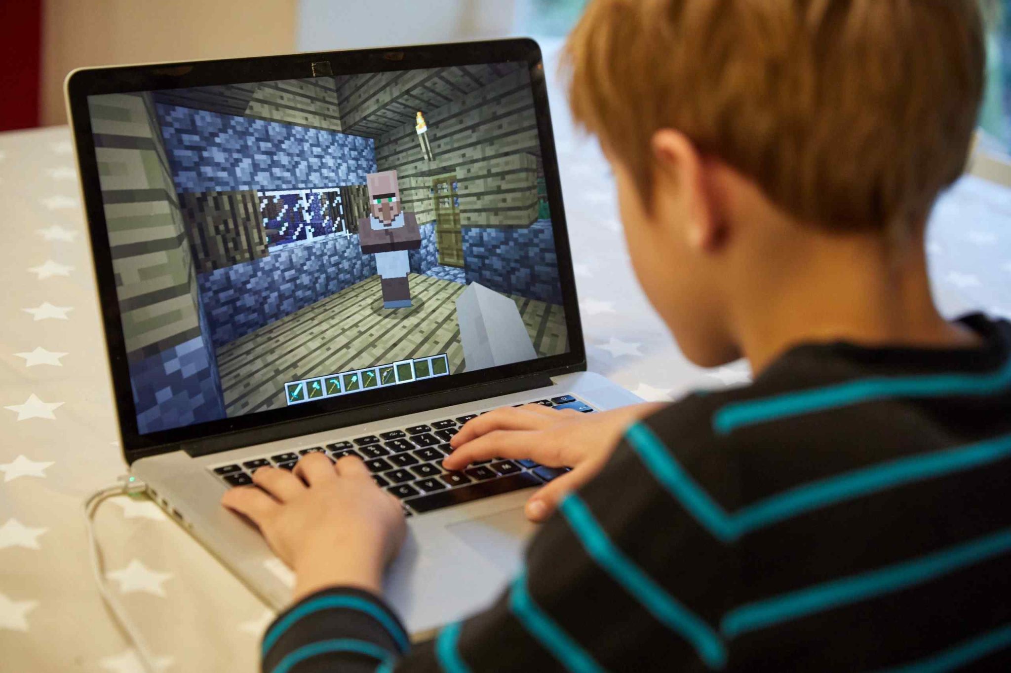 Is Minecraft Suitable For A Four-Year-Old? – Parents Guide